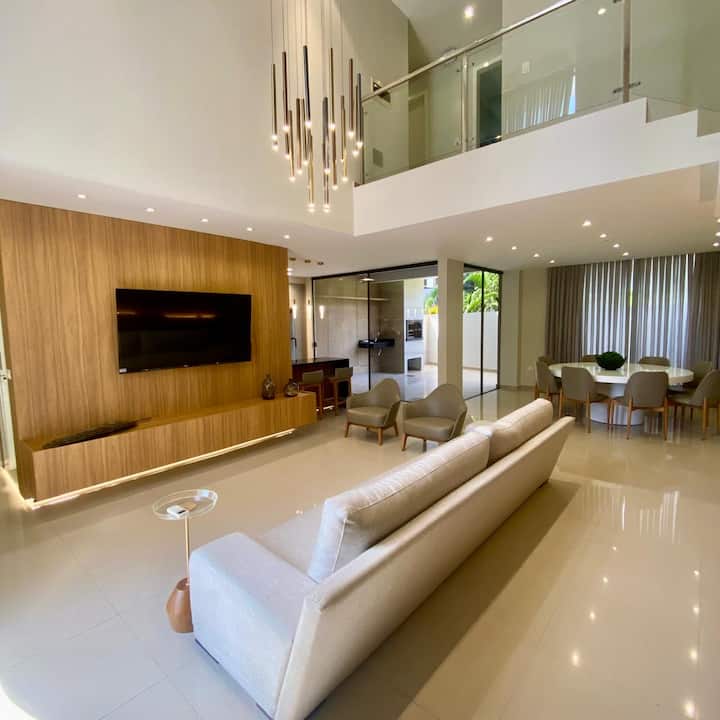 Luxuosa Casa De 2 Quartos: Conforto Para 4 Pessoas - Hernandarias