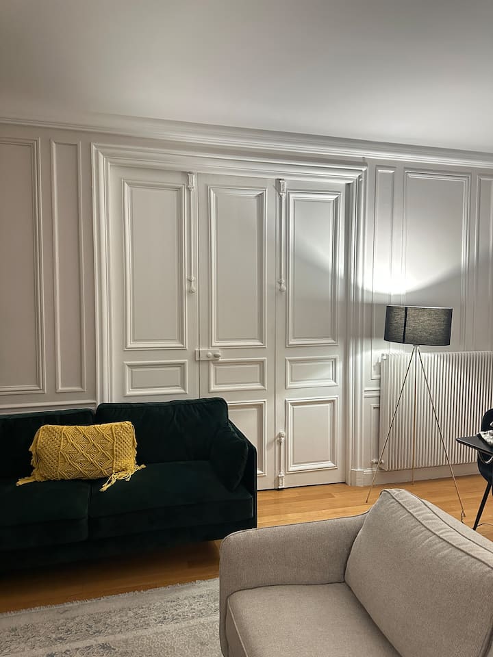Luxury Paris Apartment | 50% Off 30+ Nights - Paris
