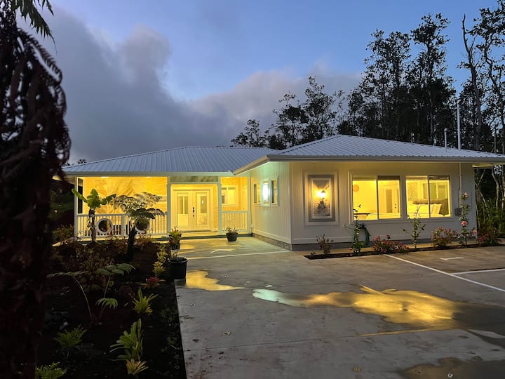 House Of The Volcano Goddess - Volcano, HI