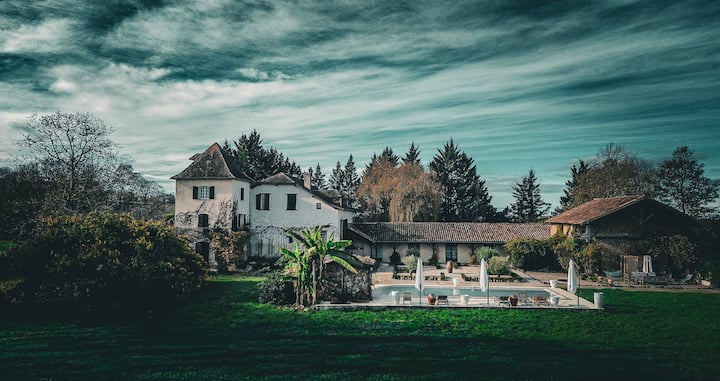 Pure Gardères: Luxury Retreat Venue, South France - Marciac