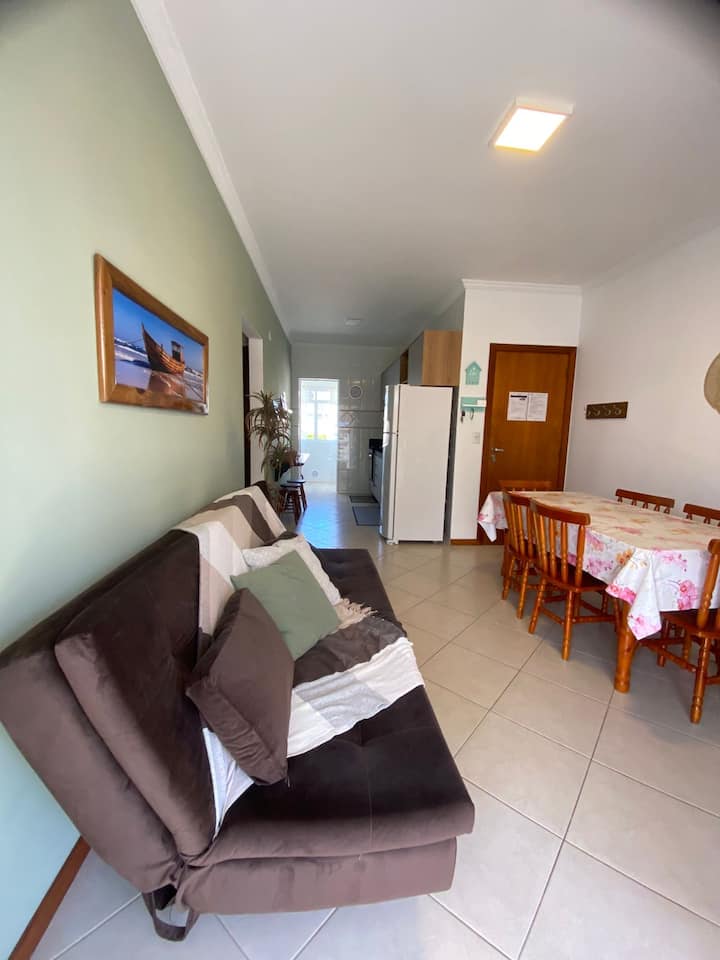 Belo Apartamento Com Piscina - Bombinhas