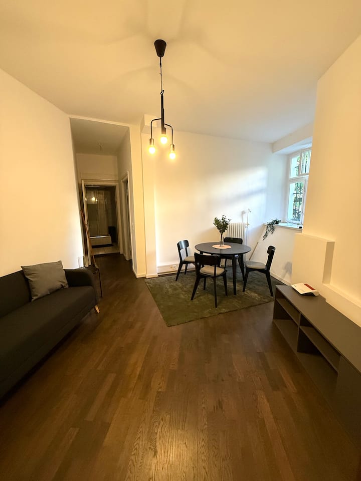 Ruhiges Apartement Am Savignyplatz - Sehr Zentral - Berlin