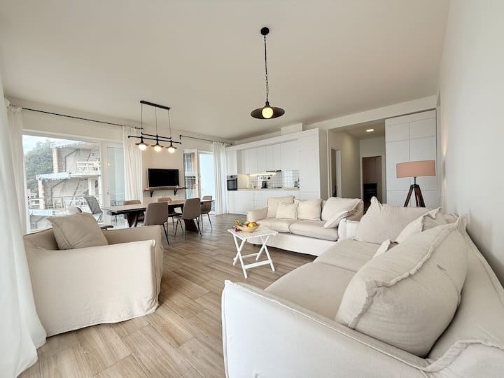 Anatoli - Kvariati, 3 Bedrooms, 2 Bathrooms, 155m2 - Batumi