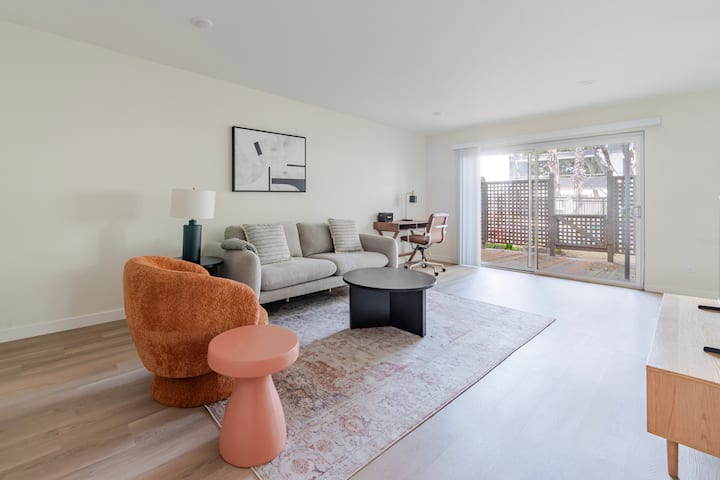 Blueground | Midtown, Pool, Nr Stanford Park - Los Altos, CA