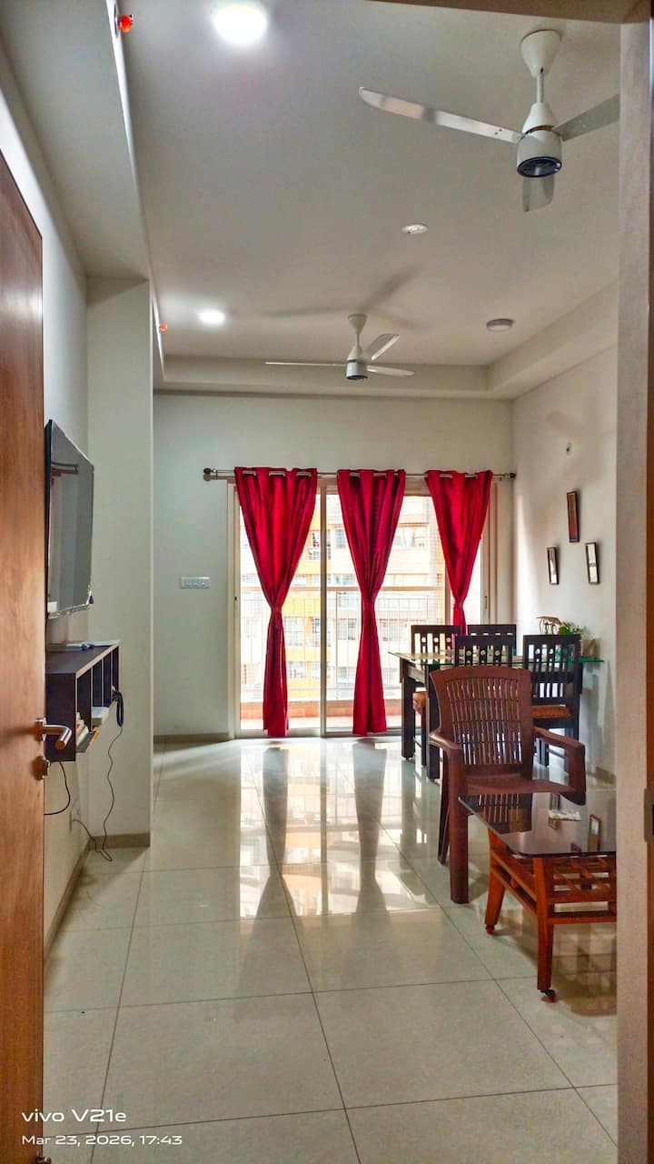 Peaceful/city View/2bhk Corner Apartment Gift City - Gandhinagar