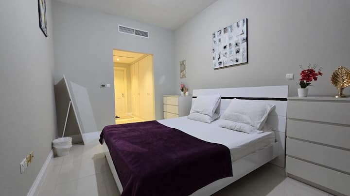 Luxury Master Bedroom | Hotel-style Comfort - Abu Dhabi