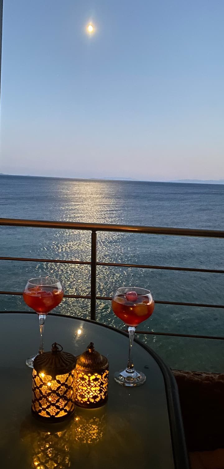 Asos Ahmetçe Denize Sıfır Ev, Size Ait Koy, Iskele - Assos