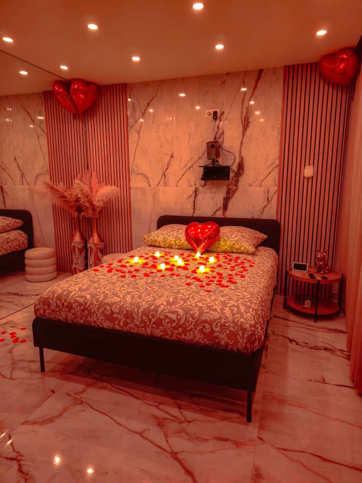 "L'écrin Secret" Love Room Romantique · Spa Privé - Annemasse