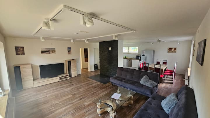 Schöne Frisch Renovierte Ferien- U. Monteurwohnung - Nordhorn