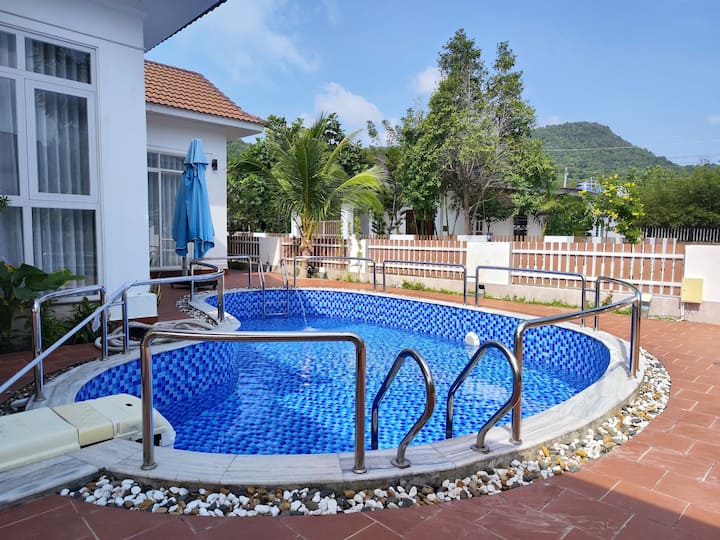 Villa 3 Phòng Ngủ, Có Hồ Bơi Riêng - Phú Quốc