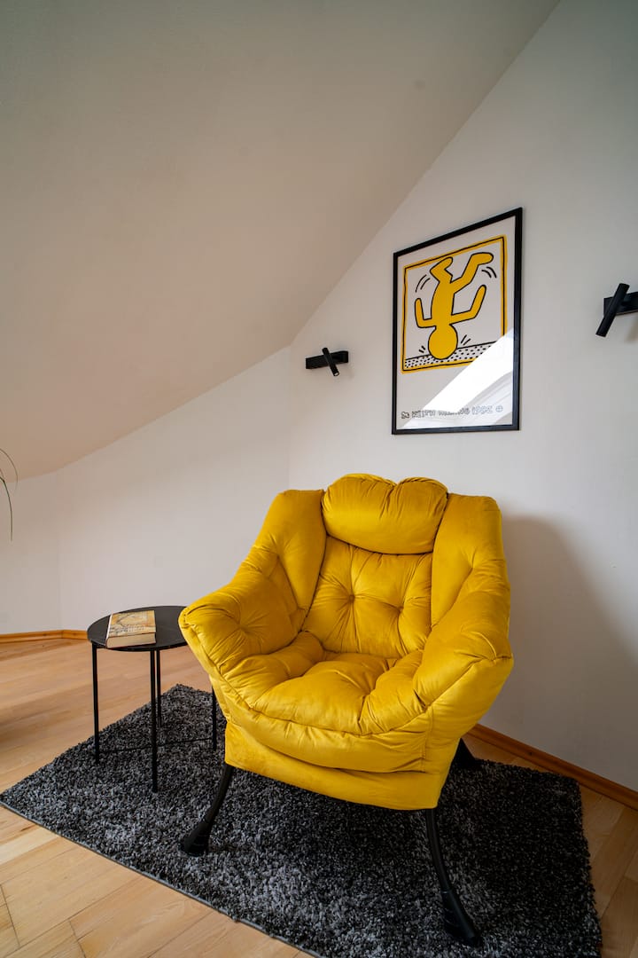 Moderne, Großzügige Ferienwohnung Mit Balkon - Abenberg