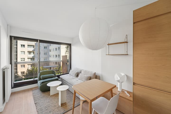 Modern Apartment With Balcony And Swiming Pool - Boulogne-Billancourt