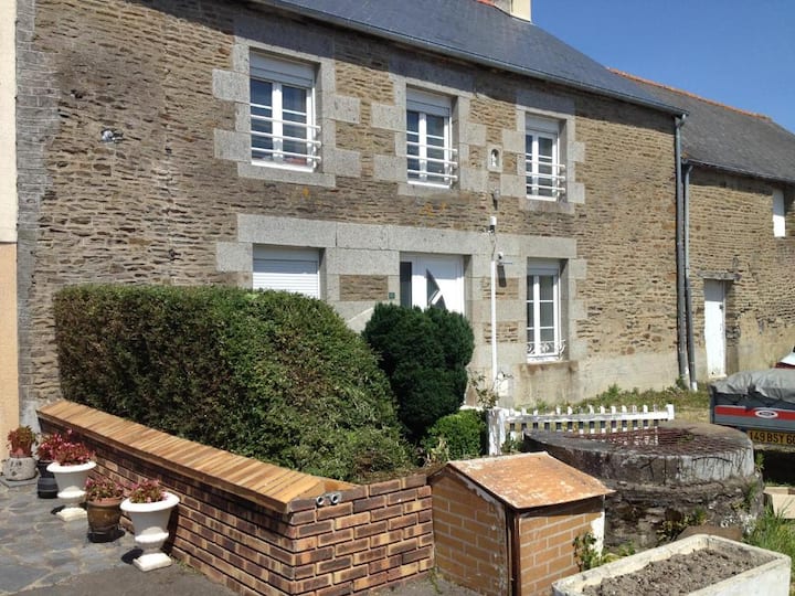 Maison Confort à 6 Km Du Mont Saint Michel - Pontorson