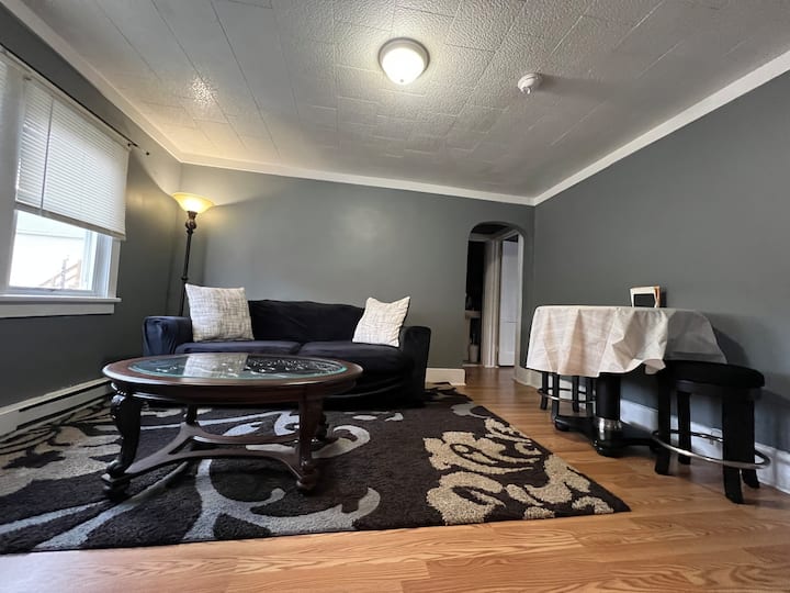 (A) Coming Into Town For Any Event! - Scottdale, PA