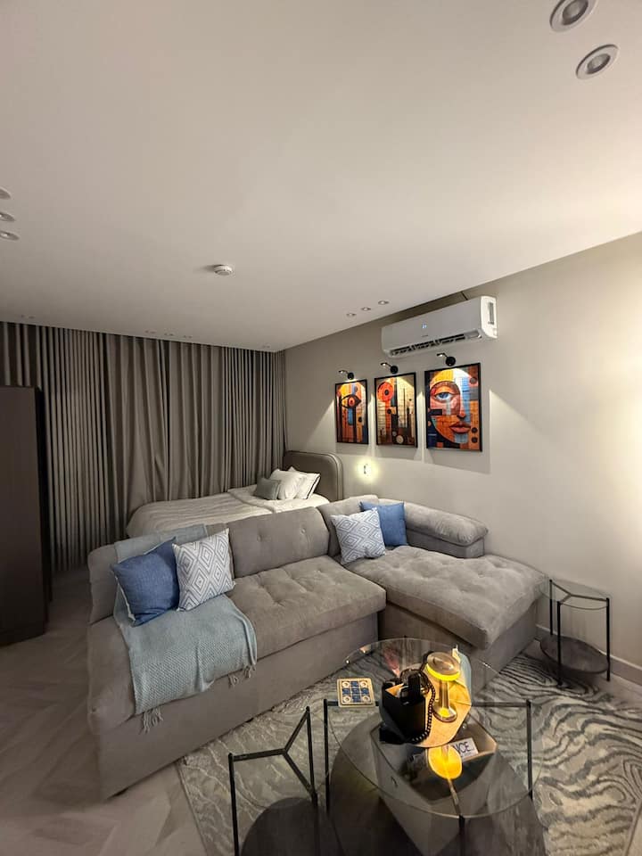 شقة حي القدس مريحة بخدمات كاملة وموقع مميز - Riyadh