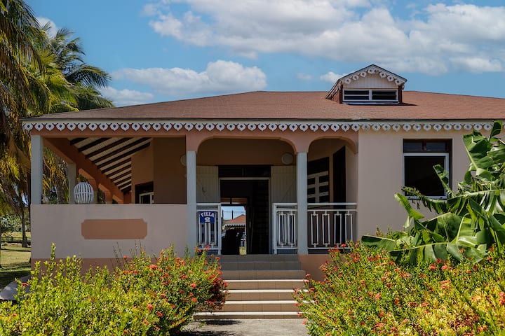 Villa Zozio
Idéal Pour 3 Couples Avec Enfants - Guadeloupe