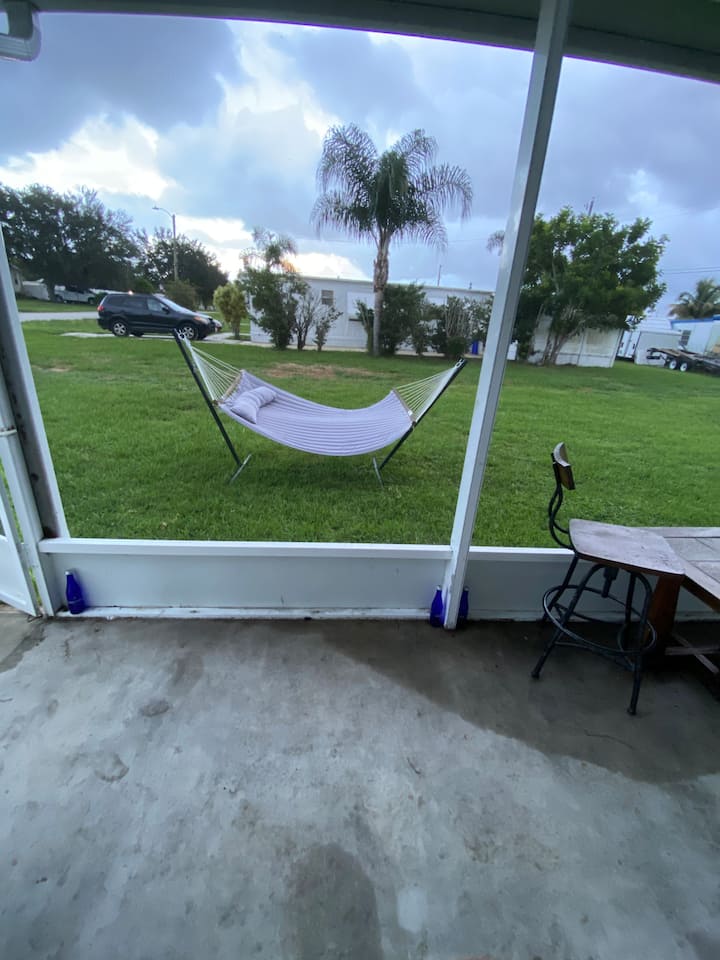 Cozy Room - Stuart - Mins To Beach, Hospital & Dts - Stuart, FL