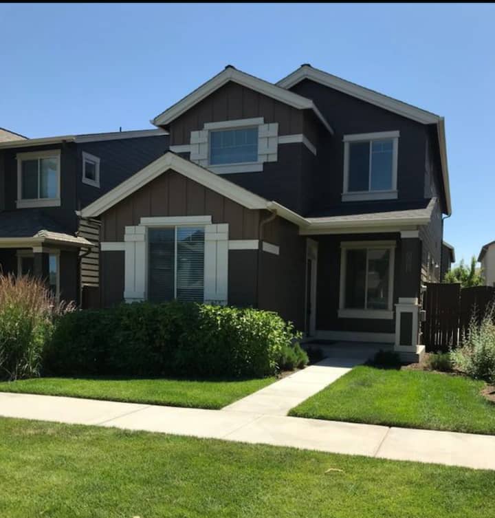 *Shared Home* | Ne Bend | 2 Rooms | Sleeps 4 - Bend, OR