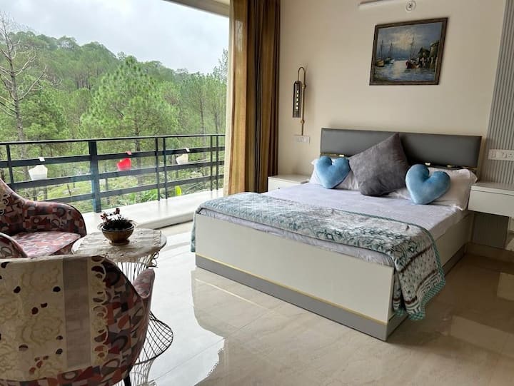 Mist View Cottage In Bhowali - Near Kainchi Dham - Bhimtal
