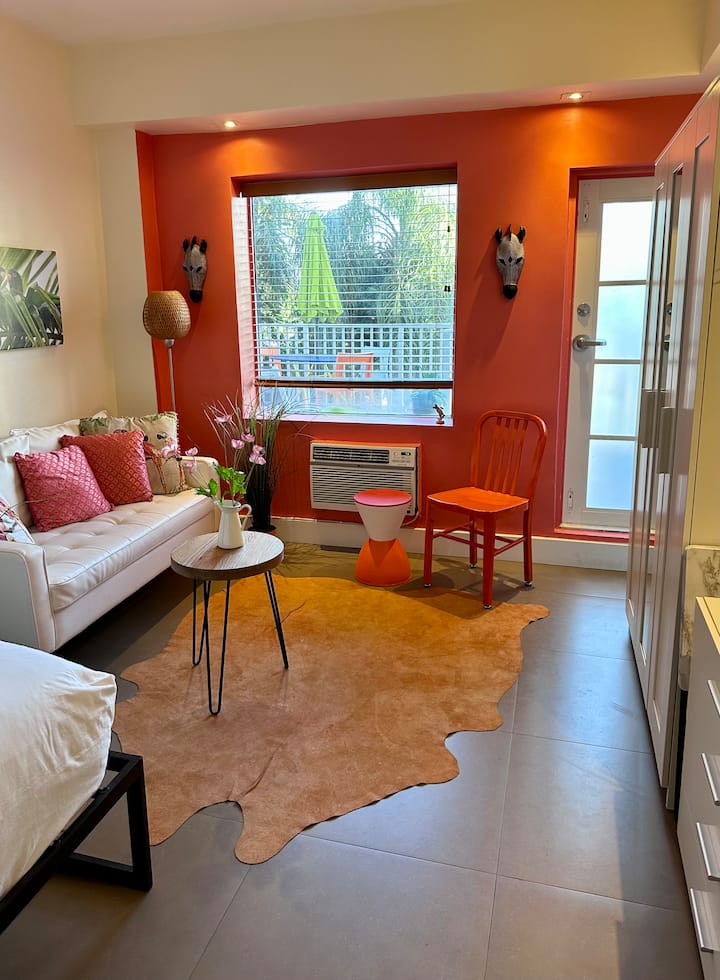 Stylish Studio With Pool And Terrace Near Beach - Miami Beach, FL
