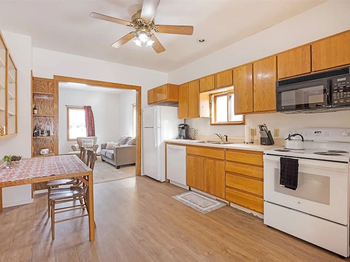 Cozy Missoula Haven - Missoula, MT