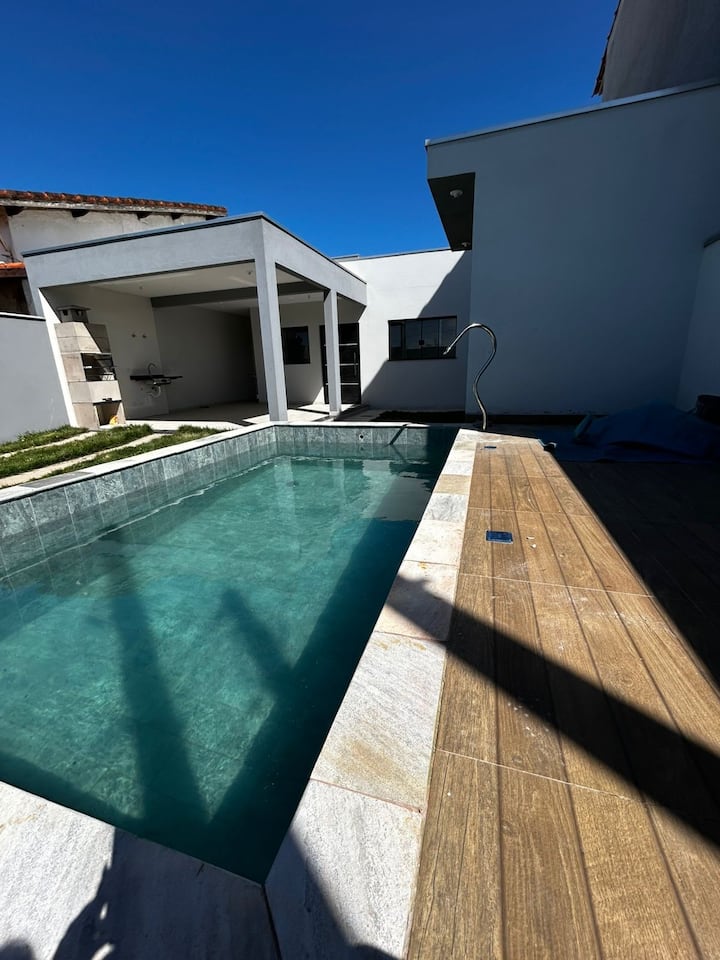 Casa Completa Com Piscina, E Garagem - Ilha Comprida