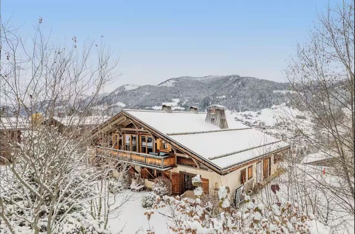 Rare Chalet Ski-in Ski-out In Megeve - Megève