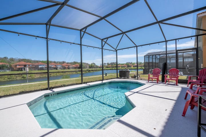 Disney Getaway - Pool, Themed Bedroom & Lake View! - Kissimmee, FL