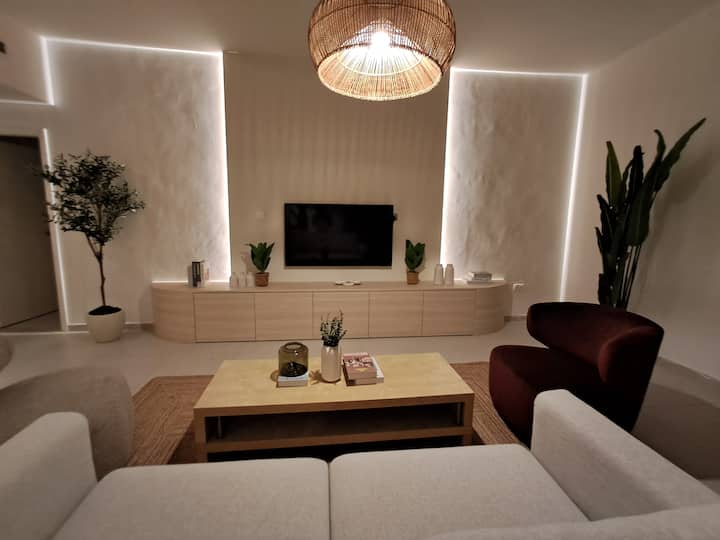 Perfect For Families & Groups | Balcony | Sea View - Abu Dhabi
