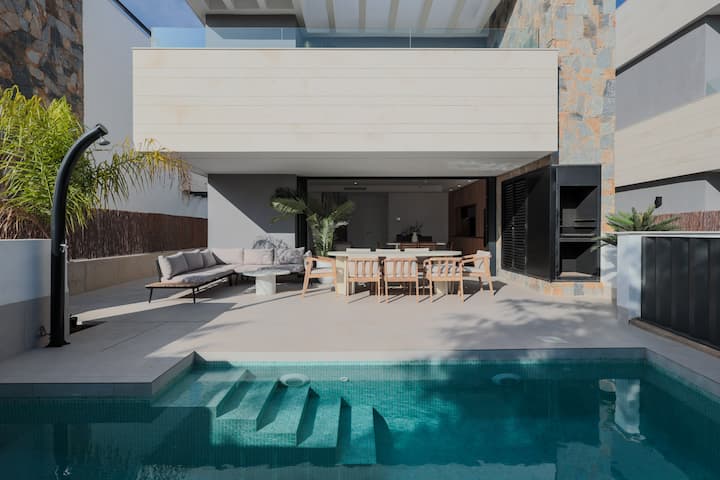 Modern Villa With Heated Pool-santa Rosalia Resort - Cartagena