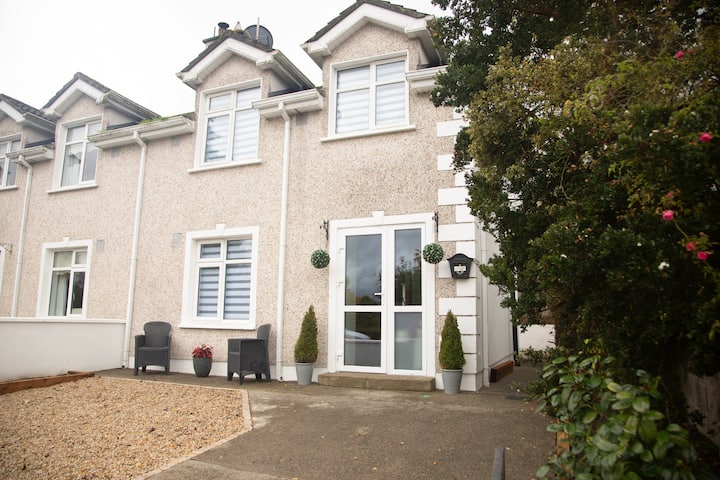 5 Mins To Rathsallagh House/20 Min To Punchestown - Kildare