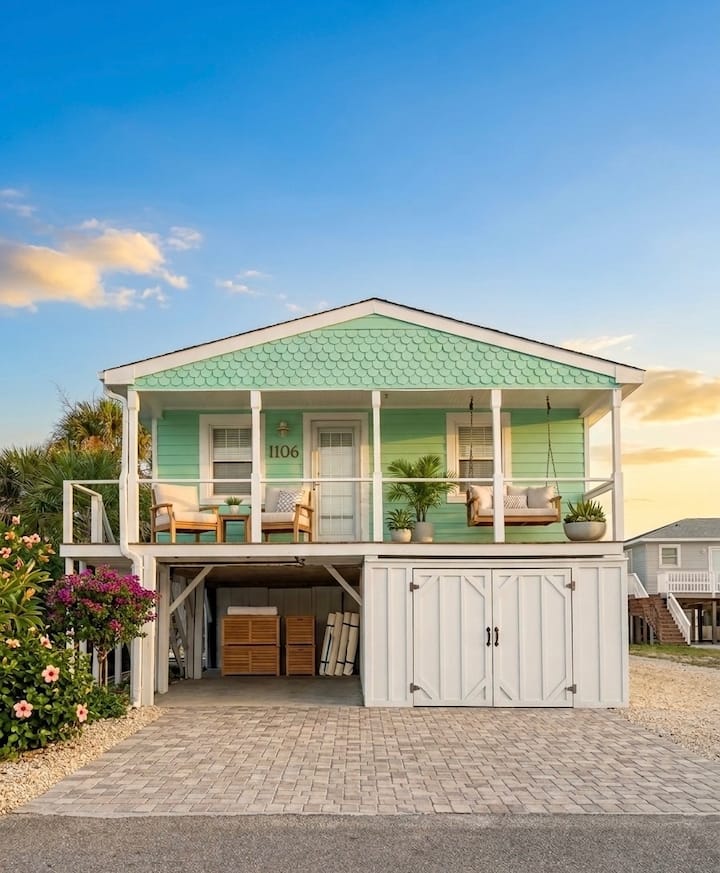 Playing Hooky! Oceanside Guest Suite - Carolina Beach, NC
