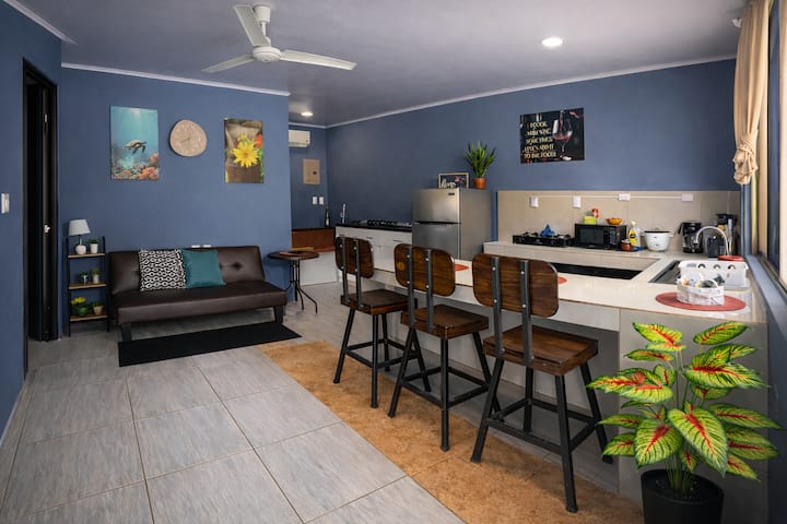 Cozy House 2br Villa | 7 Min To Jacó| Fast Wifi - Playa Herradura