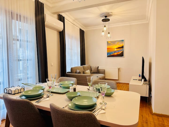 1 Br With 2 Ac Near Istiklal Street - Beyoğlu