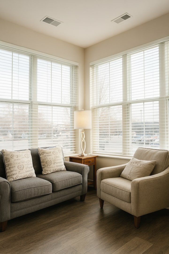 Spacious 2bd At The Gordon – Walkable & Stylish - Madison, WI