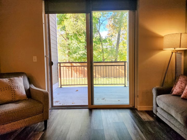 Spacious 2bd At The Gordon – Walkable & Stylish - Madison, WI