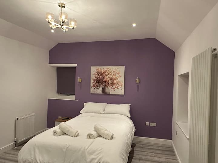 Stylish Stone Cottage • Spa Bath • Peak Views - Hope Valley
