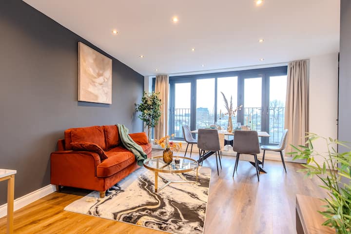 Lux 2 Bedroom Flt At Brentwood - 브렌트우드