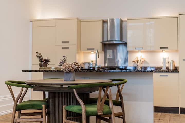 1 Bed & 1 S.king Sofa Bed Flat, South Kensington - Londres