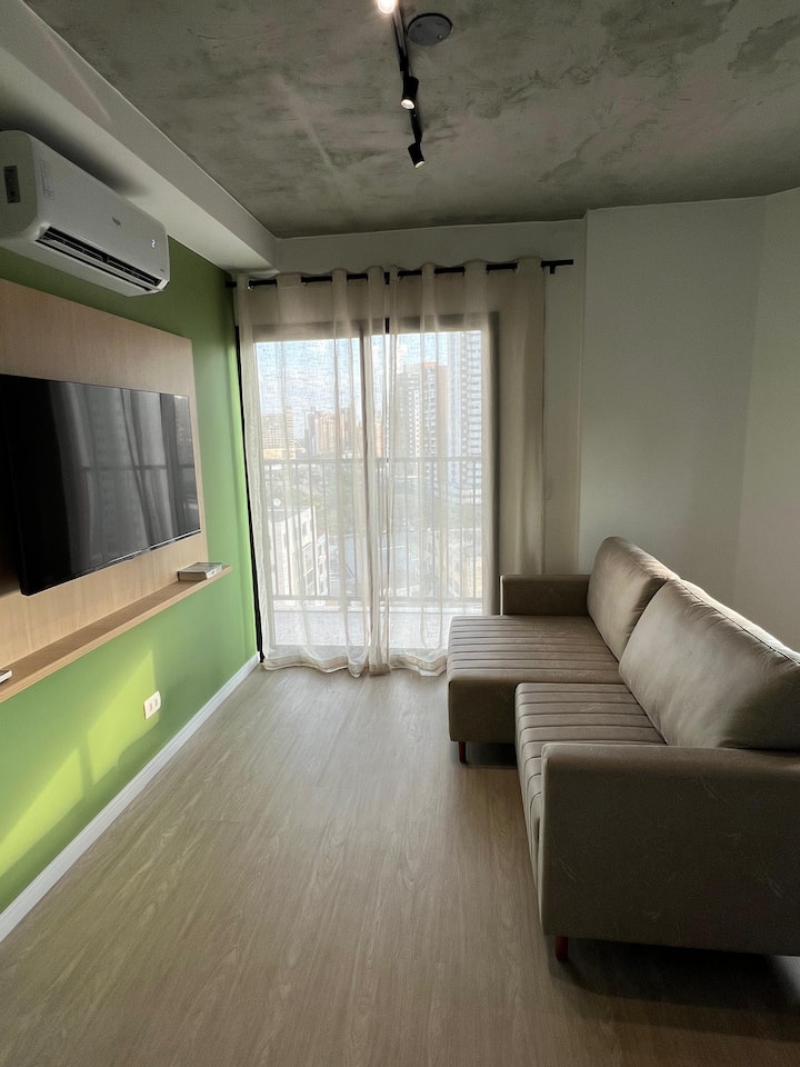 Apto 2 Quartos Com Academia E Piscina - Maringá