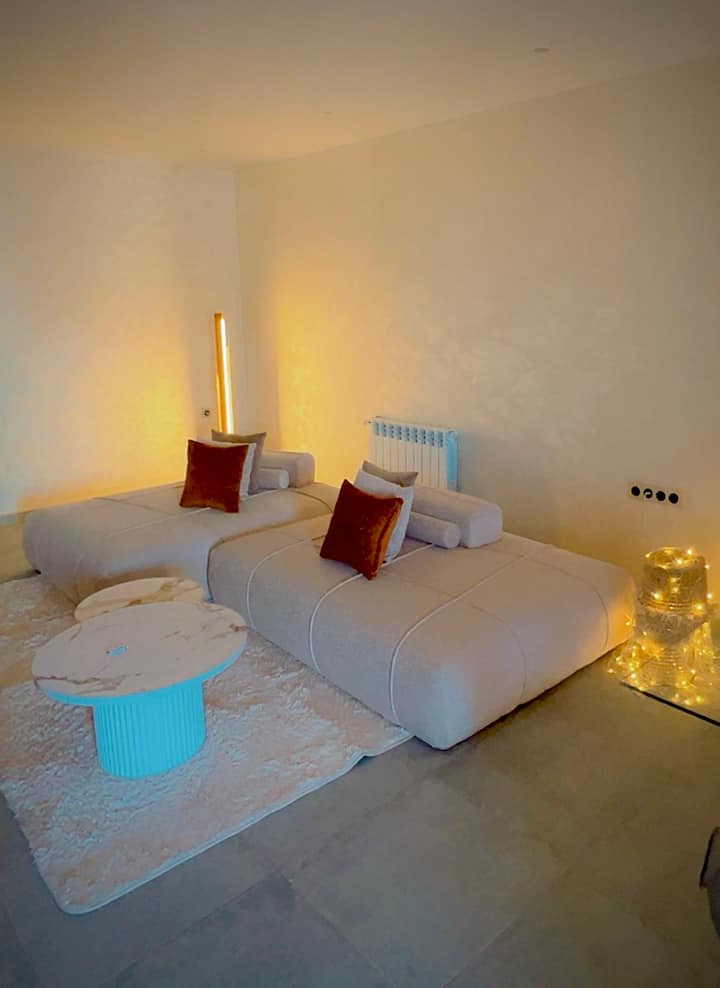 T2 Spacieuse Oran Boulevard Des Lions Les Zianides - Oran
