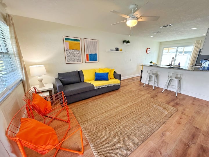 New* Amazing Sunshine-up 6 Guests-private Backyard - Daytona Beach, FL