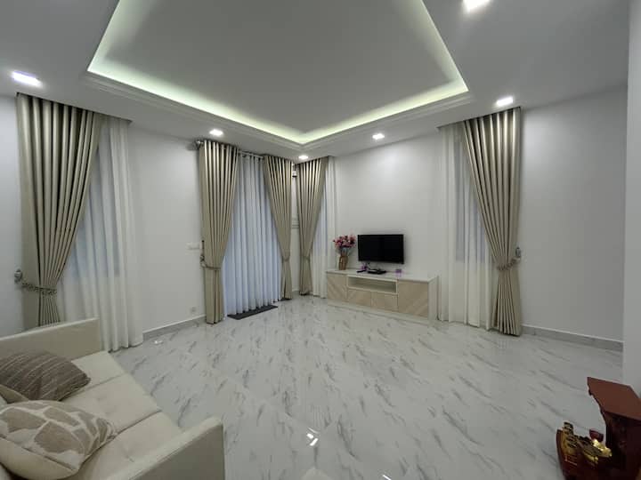 Charming 4-bedroom Townhome In Vibrant Phnom Penh! - Cambodia