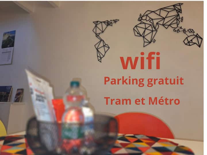 Maison De Ville Wifi 2 Chambres Parking Métro Tram - Corbas