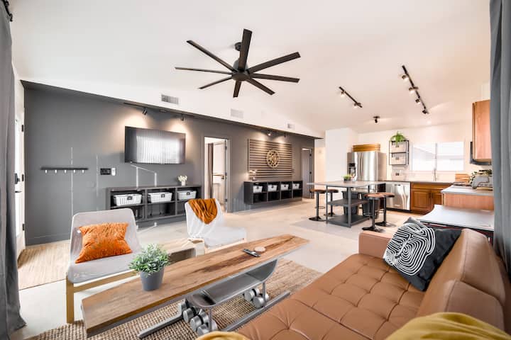 1/2 Mile To Asu - Tempe, AZ