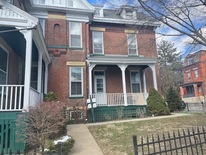 Beautiful, Spacious And Timeless Renovated 3 Bdrm - Cincinnati, OH