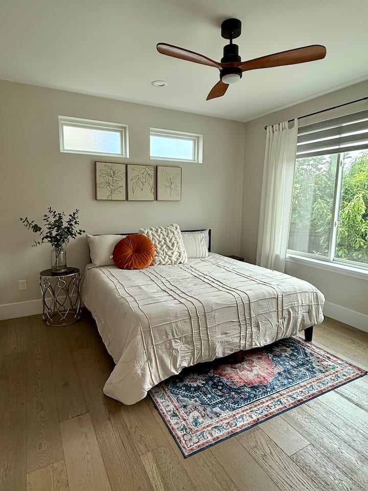 Modern Cozy Suite With Private Entrance! - El Dorado Hills, CA