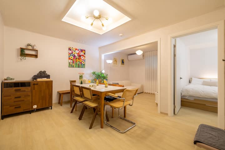 서울중심/지하철역 도보2분/동대문/경복궁/성수/종로/인사동/3qbed/넓고깨끗/리모델링 - Seoul