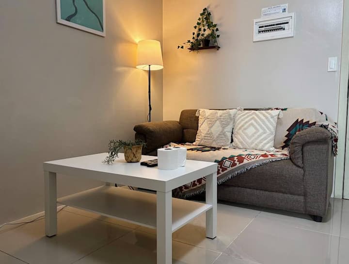 Cozy Home 2br: Makati City 100mbps|netlfix|pobla - Makati