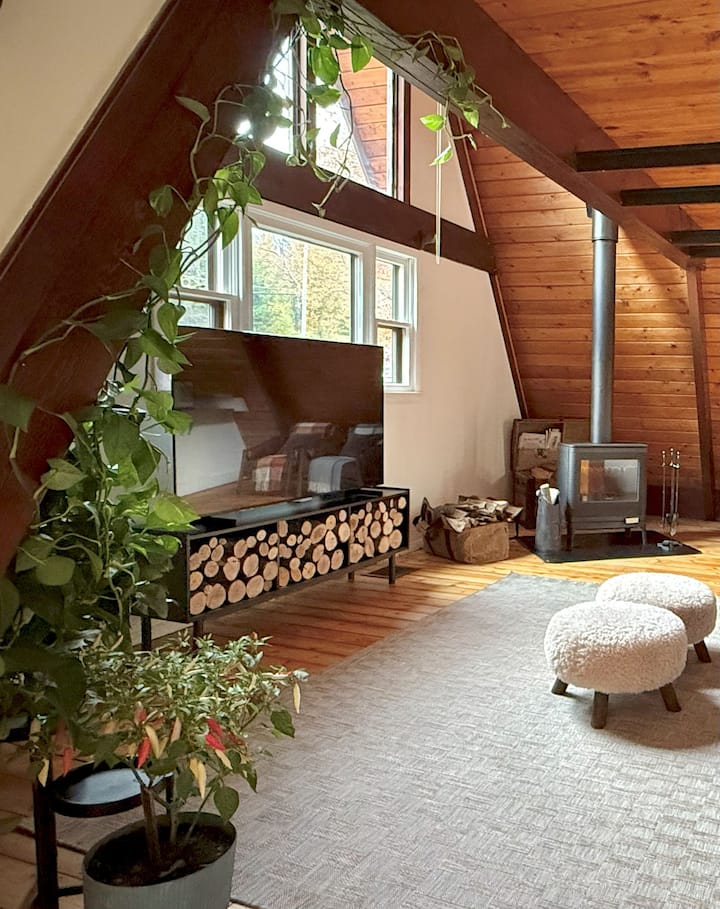 Evergreen A-frame - Views Of Mts & Sunrise - Tannersville, NY